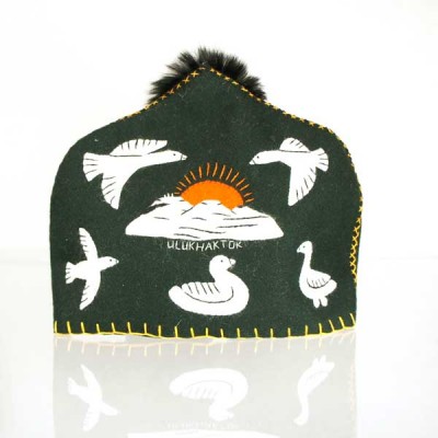 Inuit Tea Cozy – Green with Birds | Arctic Canada Trading